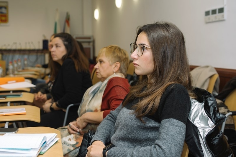 Семинар на тема „Превенция и интервенция при децата с агресивно