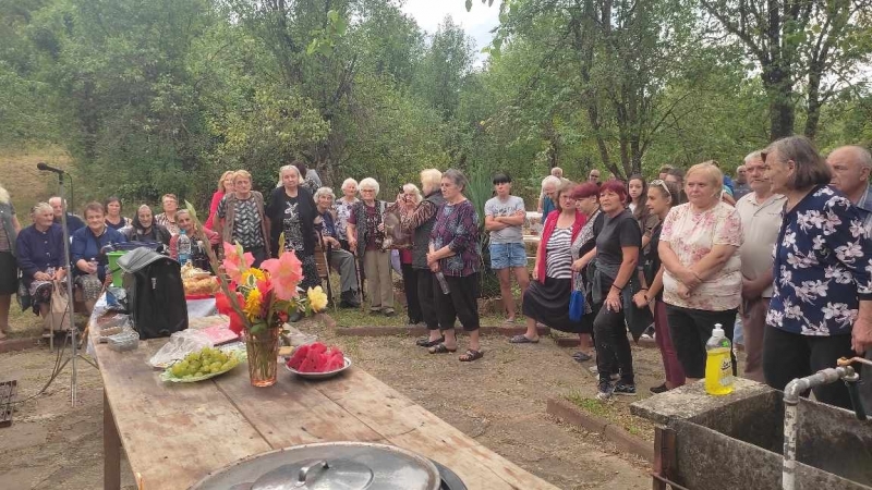 С курбан за здраве почетоха Божията майка в село Черкаски снимки