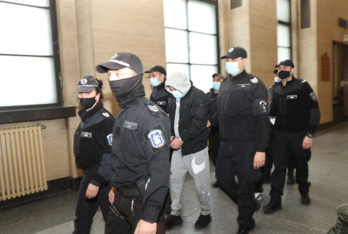 Братята обвинени за убийството в Антон остават в ареста