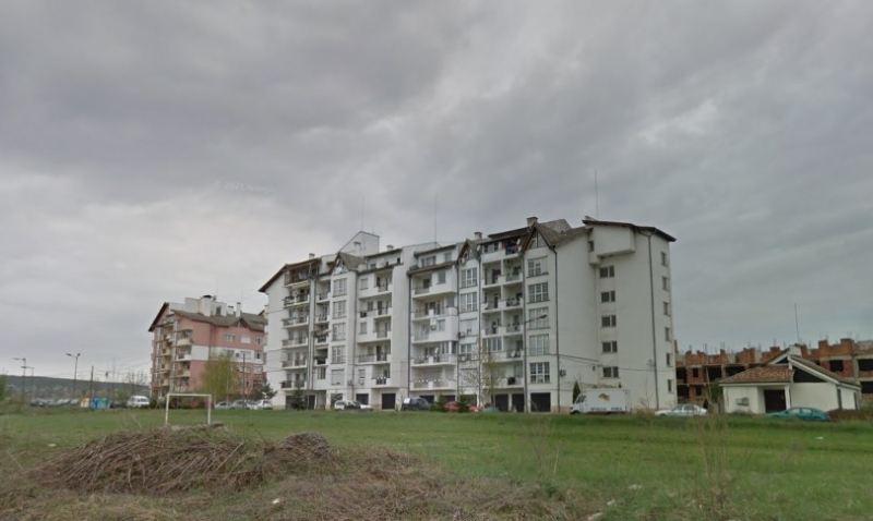 За 24 бона ЧСИ сложи на тезгяха тристаен апартамент в Монтана