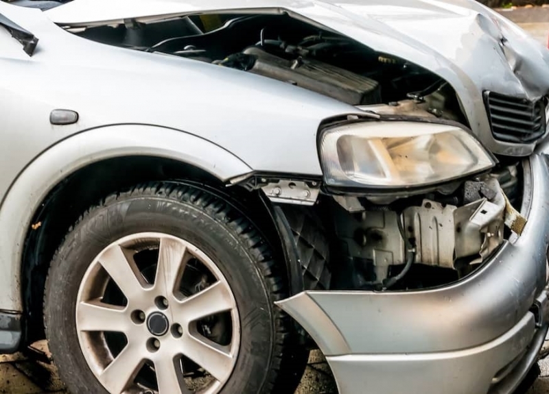 Три деца катастрофираха във Видинско карал хлапак без книжка