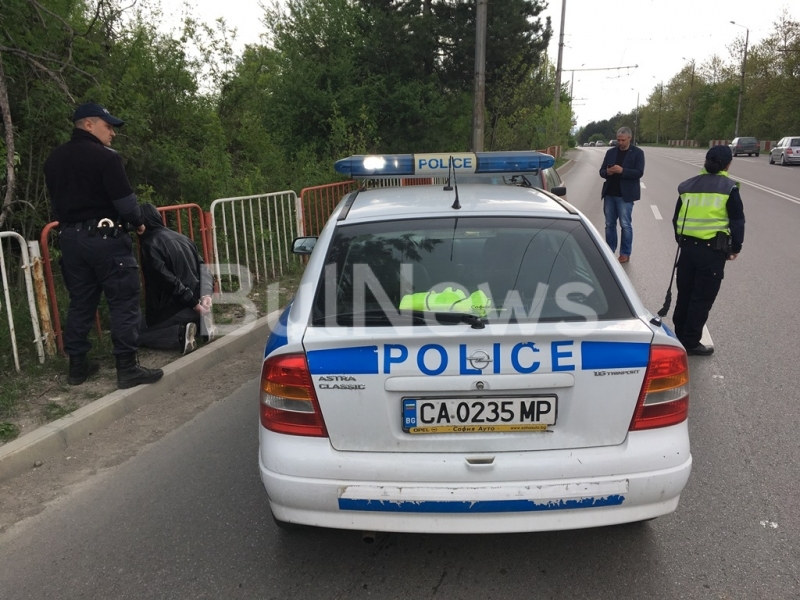 Зрелищна акция във Враца! Полицията залови наркодилъри, пълни със стока